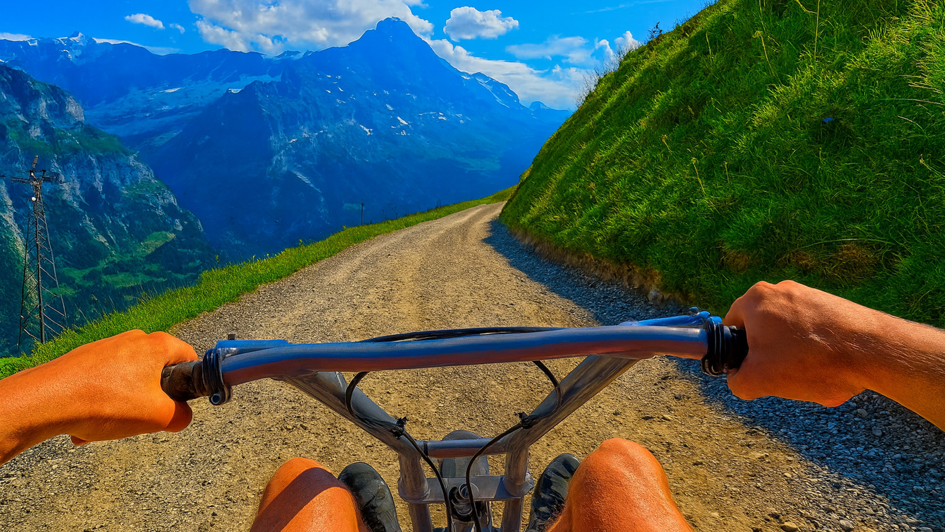 Grindelwald Mountain Carts - Thrilling Ride in the Swiss Alps ...