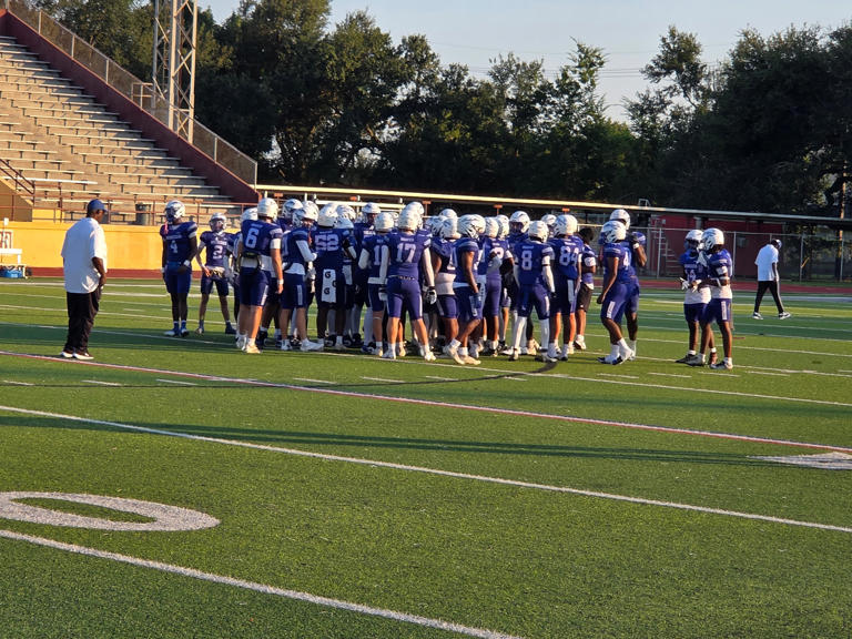 H.L. Bourgeois football outlasts Assumption in thrilling Week 2 matchup