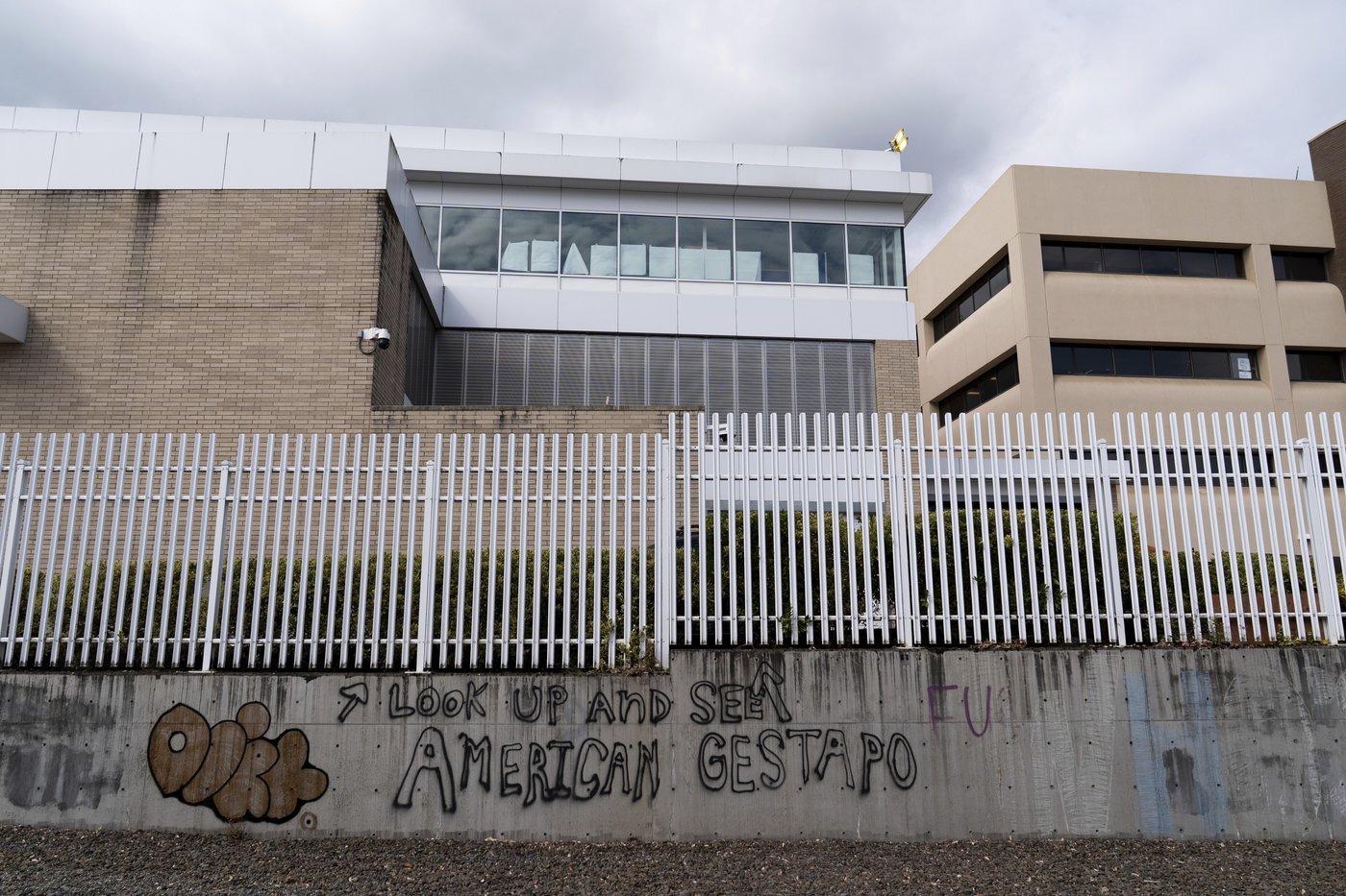 Portland to issue land use violation notice to ICE building for ...