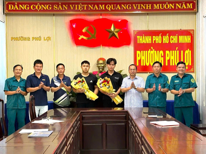 Một phường ở TPHCM có nhiều cử nhân trẻ tình nguyện nhập ngũ
