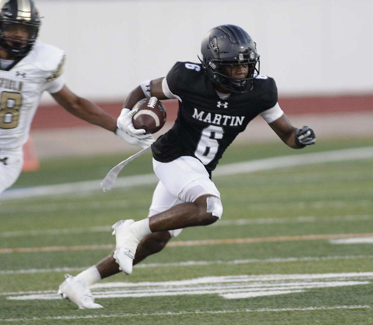 Arlington Martin scores 74 points in offensive duel against Mansfield