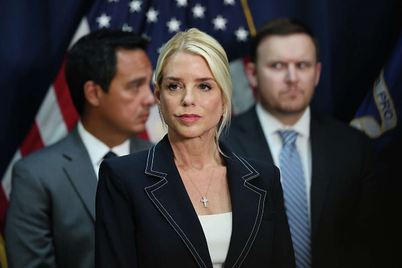 Point & counterpoint: Serving the nation, not just the president ...