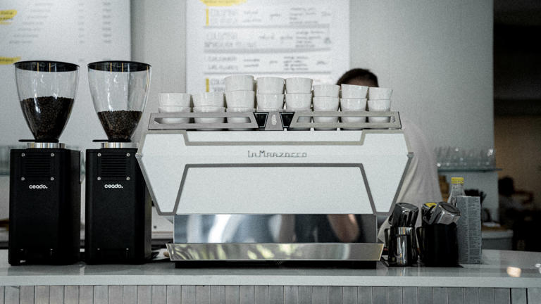 A hely, ahol filterkávé-fanatikusok lettünk – Megnyitotta második ...