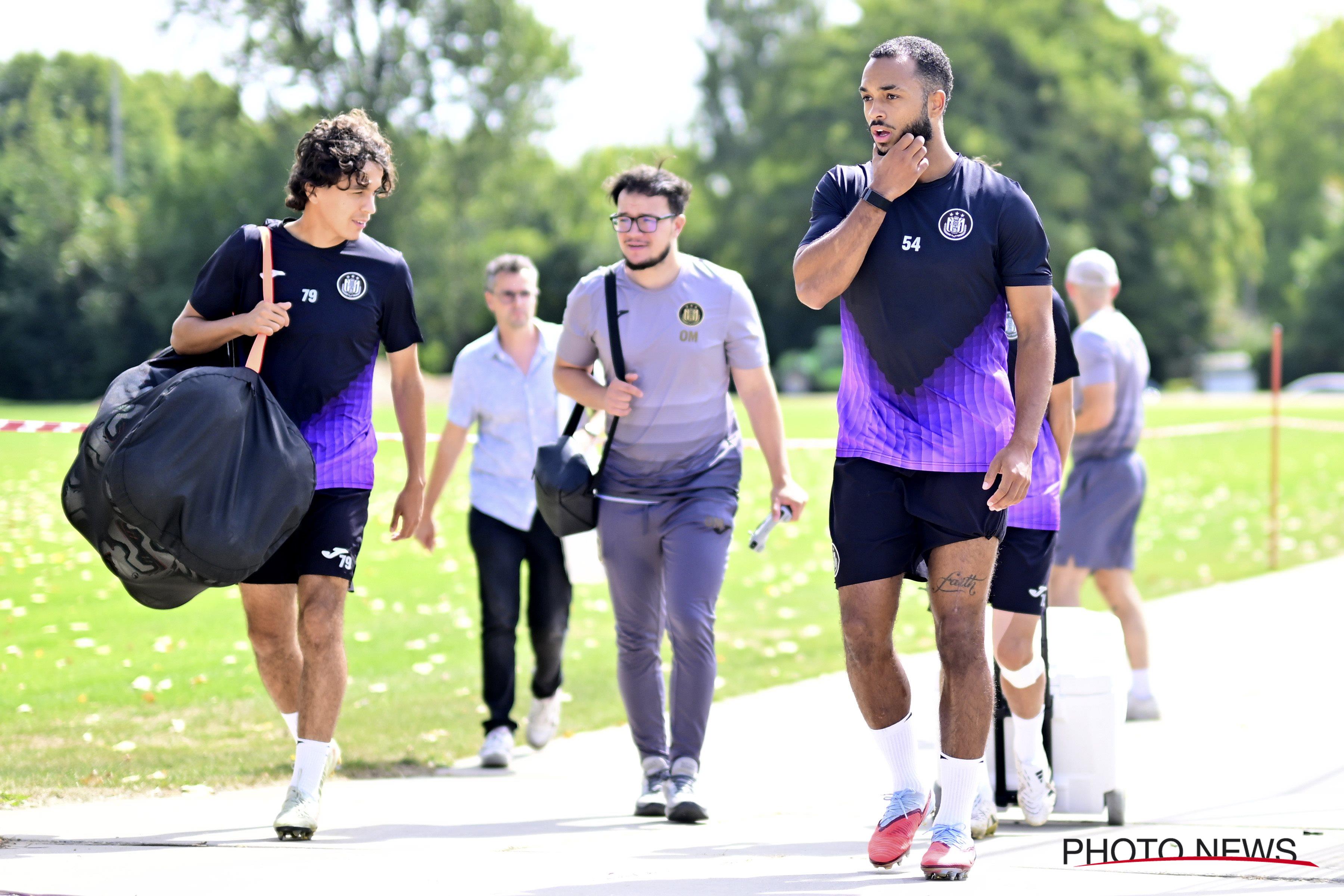 Veel geruchten, maar geen vertrek: 'Ik zit hier goed in Anderlecht, ik ...