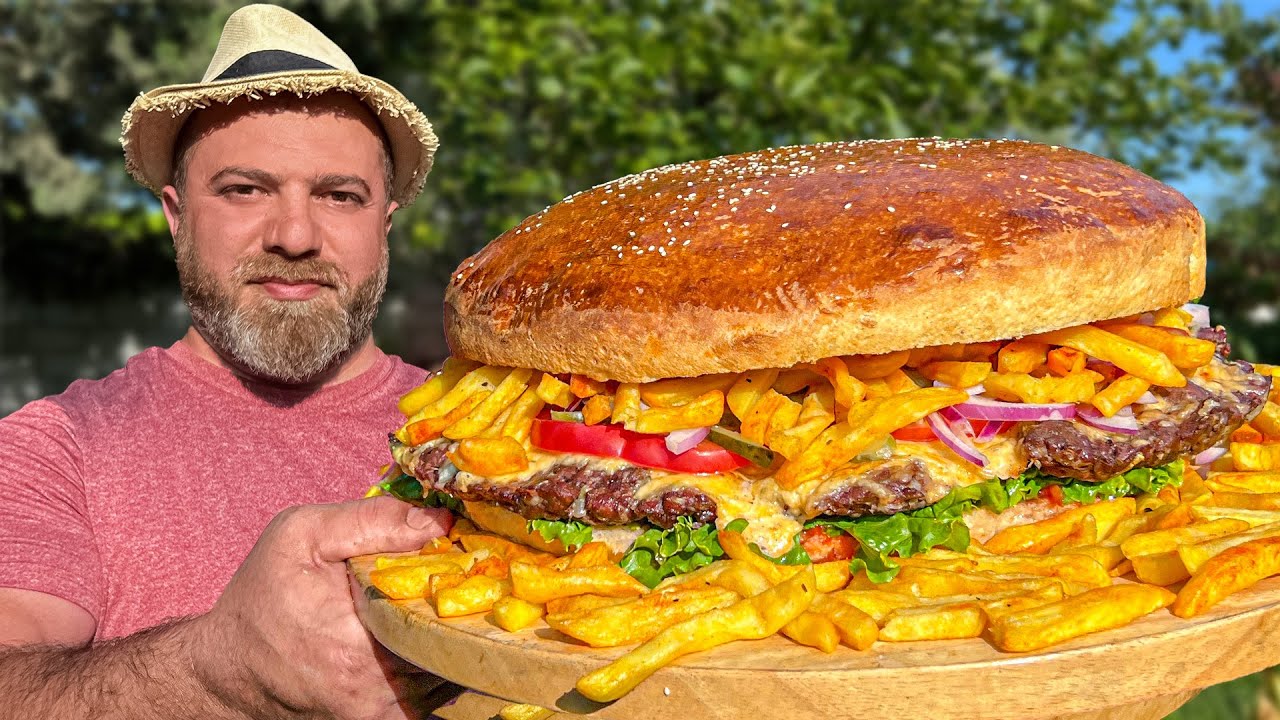 10kg giant burger and a mini one for my daughter