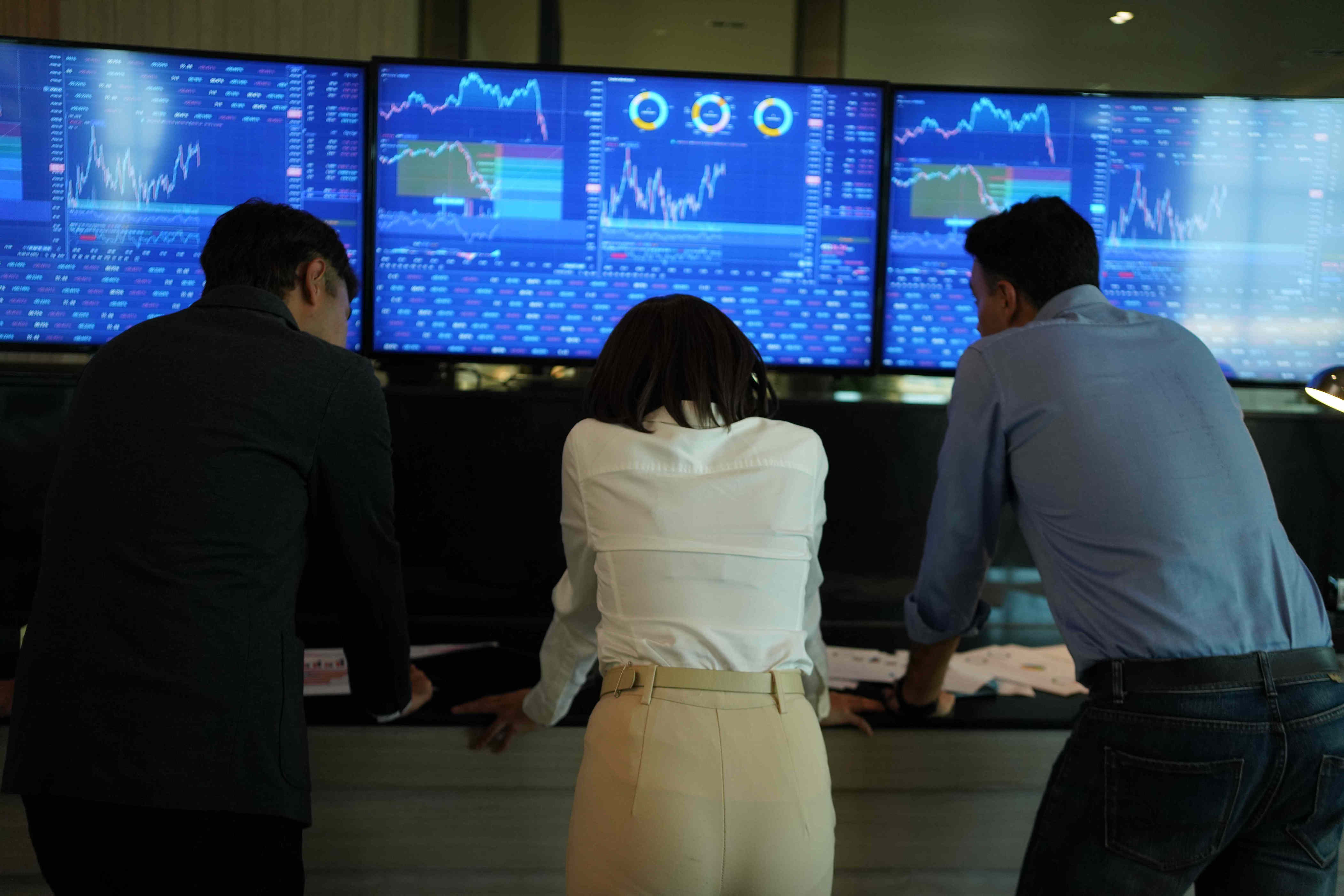 Understanding Reverse Stock Splits: Investor Concerns and Their Real Impact