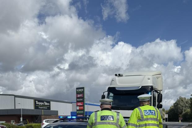Police use HGV to catch dangerous drivers: 156 tickets issued