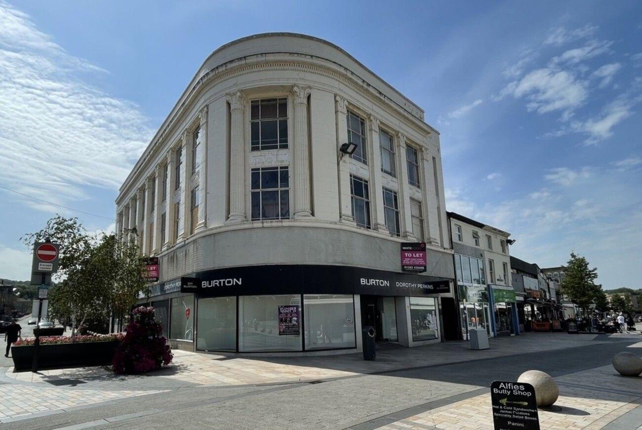 Landmark Burnley retail building to go under the hammer