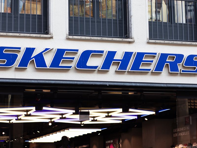 Schnürsenkel? Überflüssig! Der bequemste Sneaker 2026 ist von Skechers