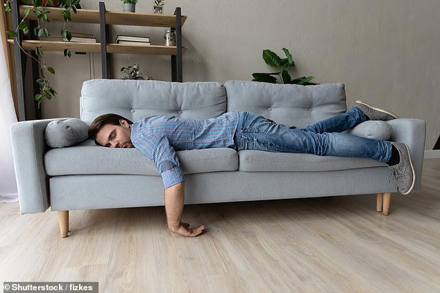 NHS urges Britons to make simple lifestyle change to beat insomnia and ...