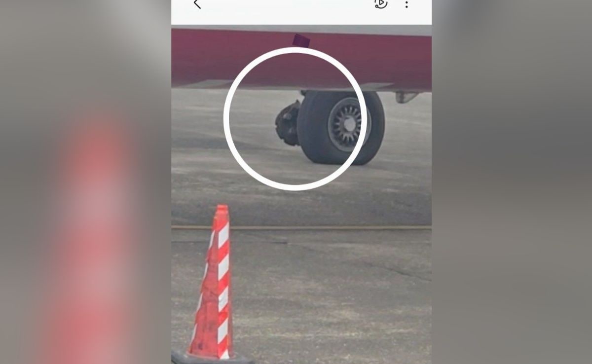 Video: SpiceJet Plane Loses Wheel During Take-Off, Lands Safely In Mumbai
