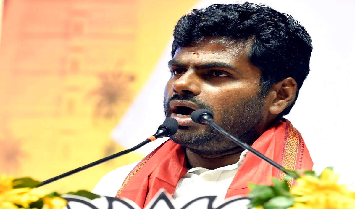 BJP Leader Annamalai Critiques Actor-Politician Vijay's Political ...