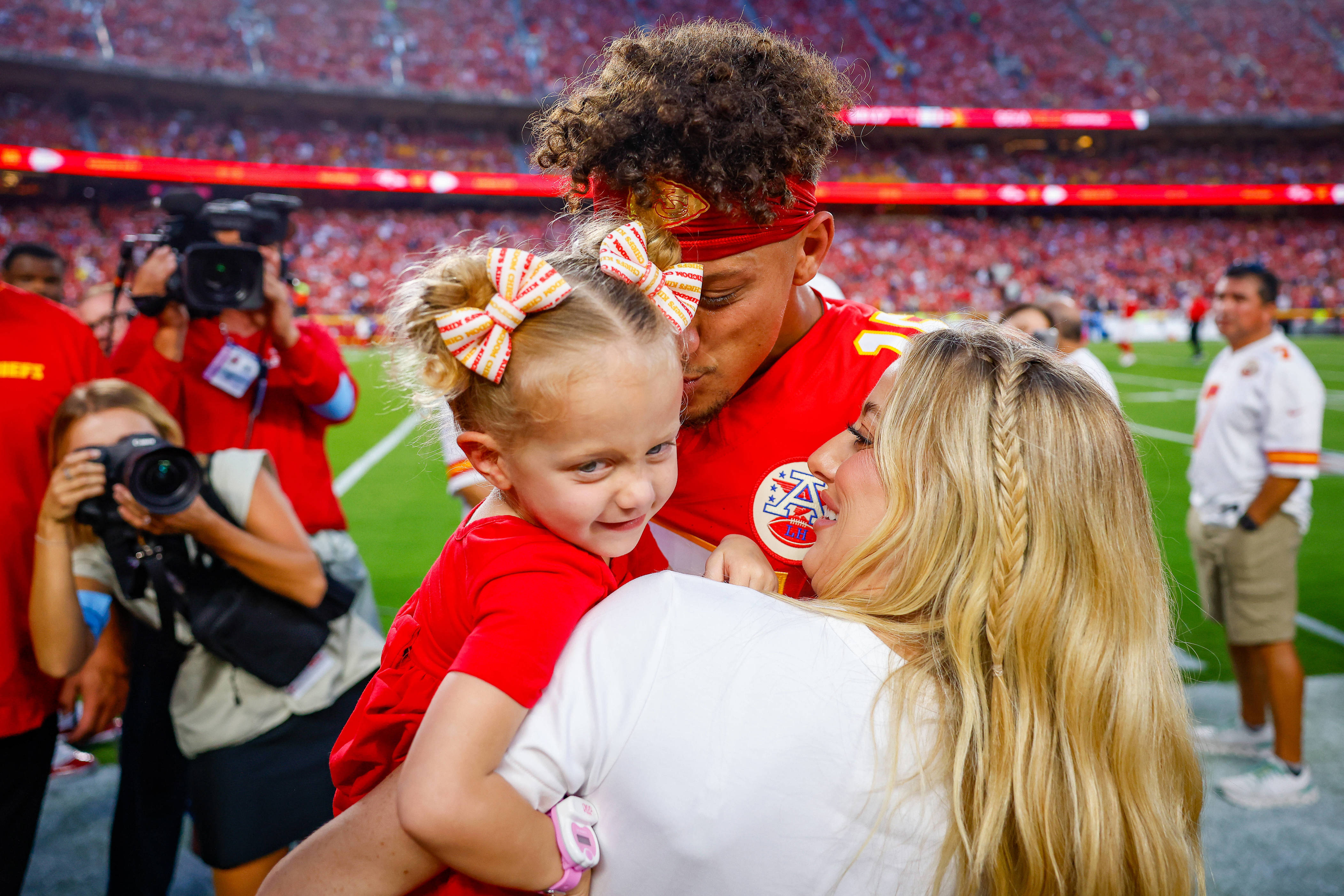 Was Patrick Mahomes's daughter in an accident? Viral Sterling Mahomes ...