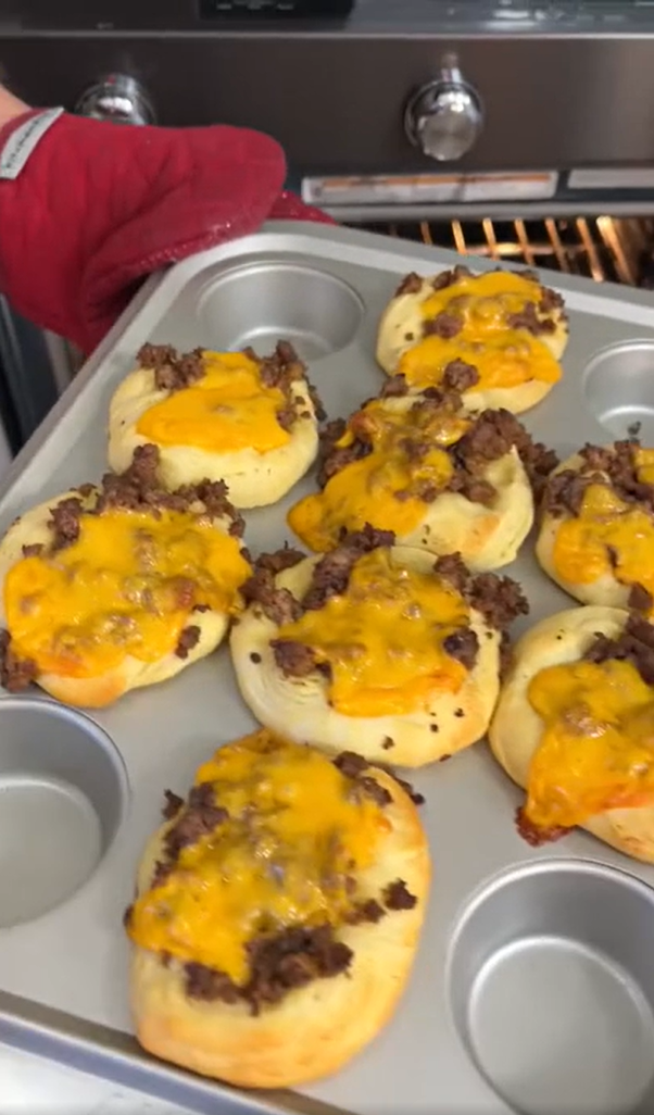 Easy Cheeseburger Cups | Fun & Delicious Recipe