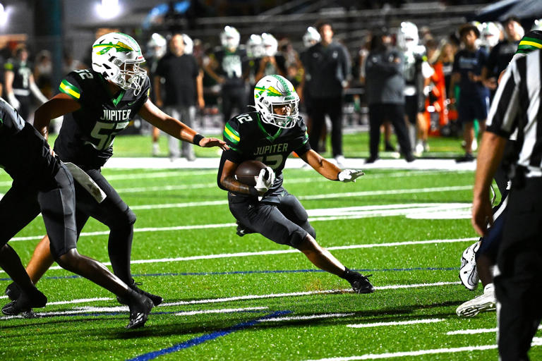 Jupiter football establishing smashmouth identity with Jayden Roberts ...