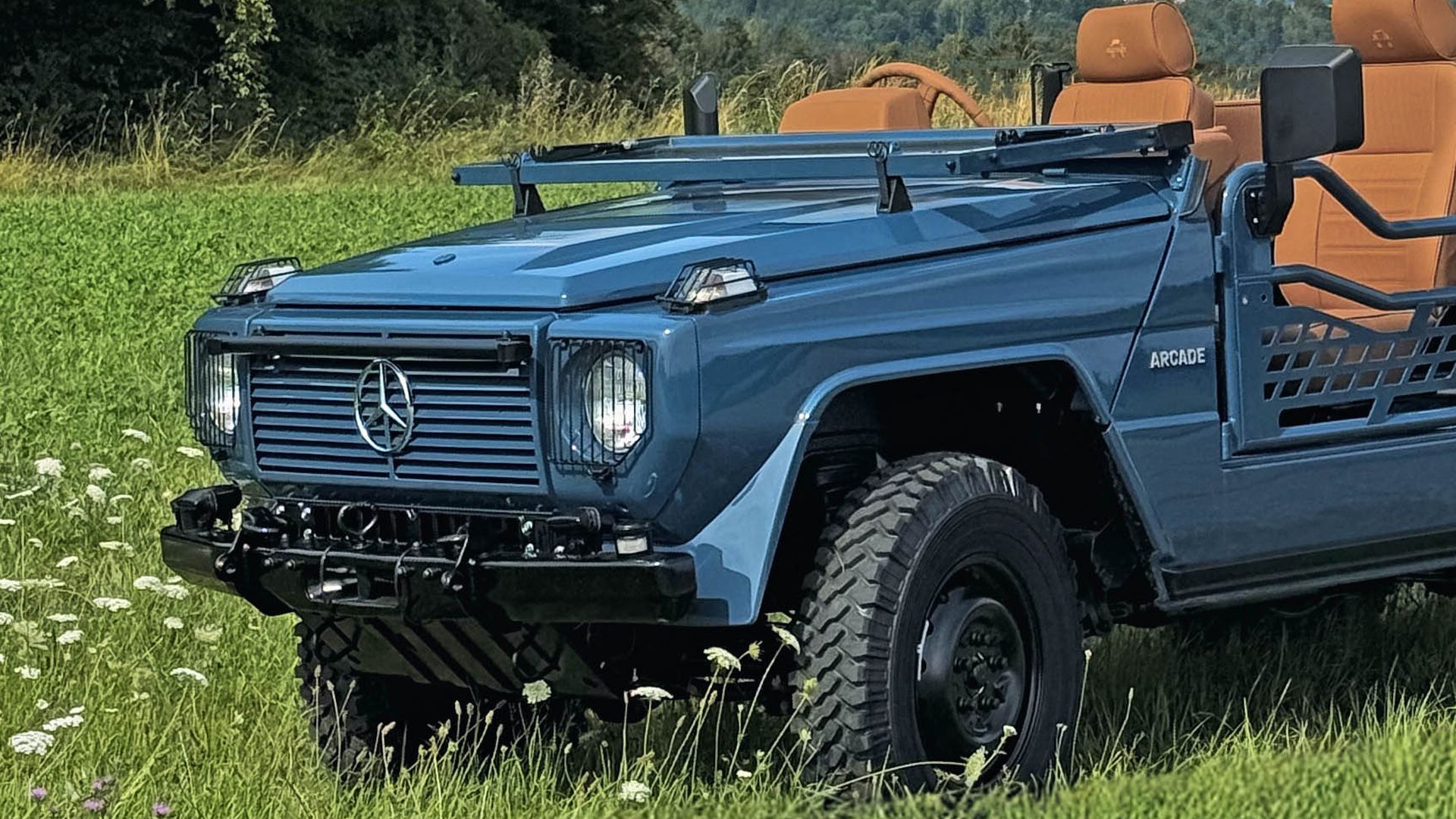 Arcade Cars Classic Mercedes G-Class Restomod Has Military DNA
