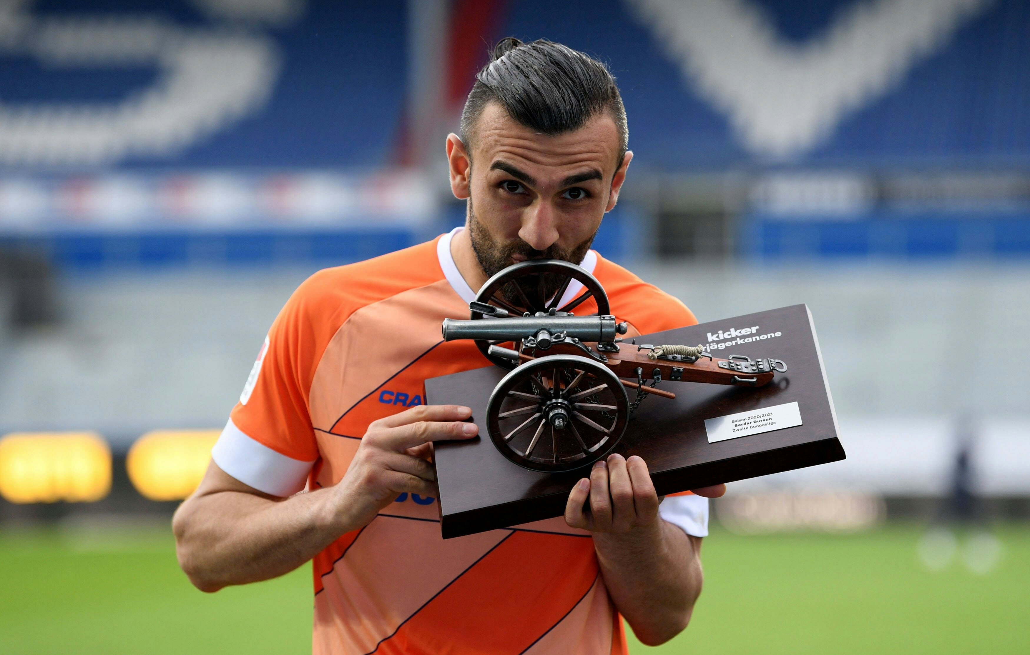 Im Winter noch ein FC-Gerücht: Ex-Torschützenkönig jetzt Wandervogel