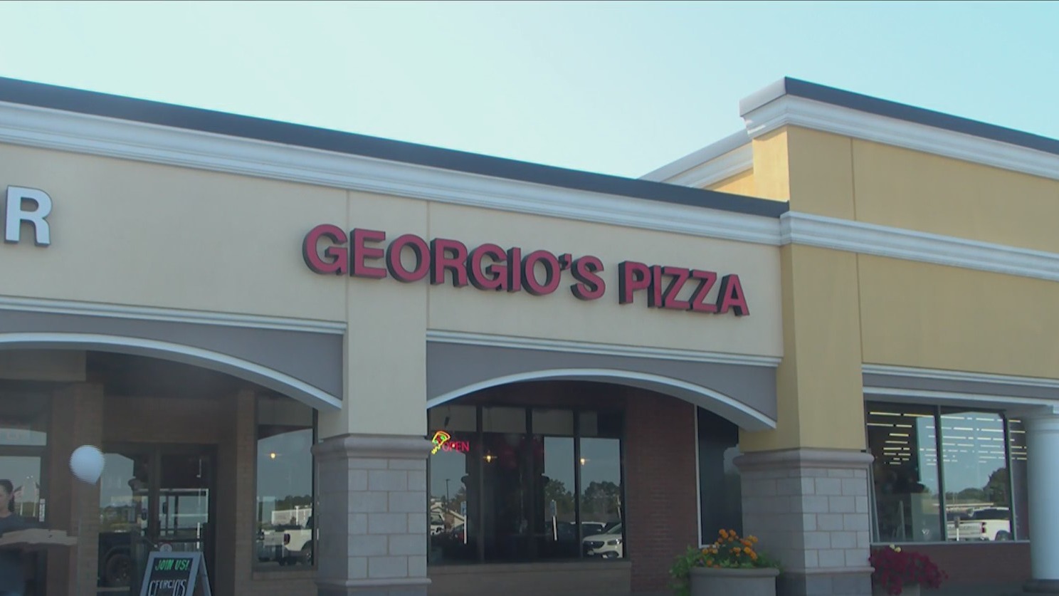 Georgio's Pizza brings New York-style pies to Pittsford Plaza
