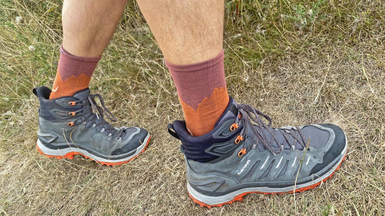 Buff LW Merino Wool hiking socks review: socks that rock (and roll)