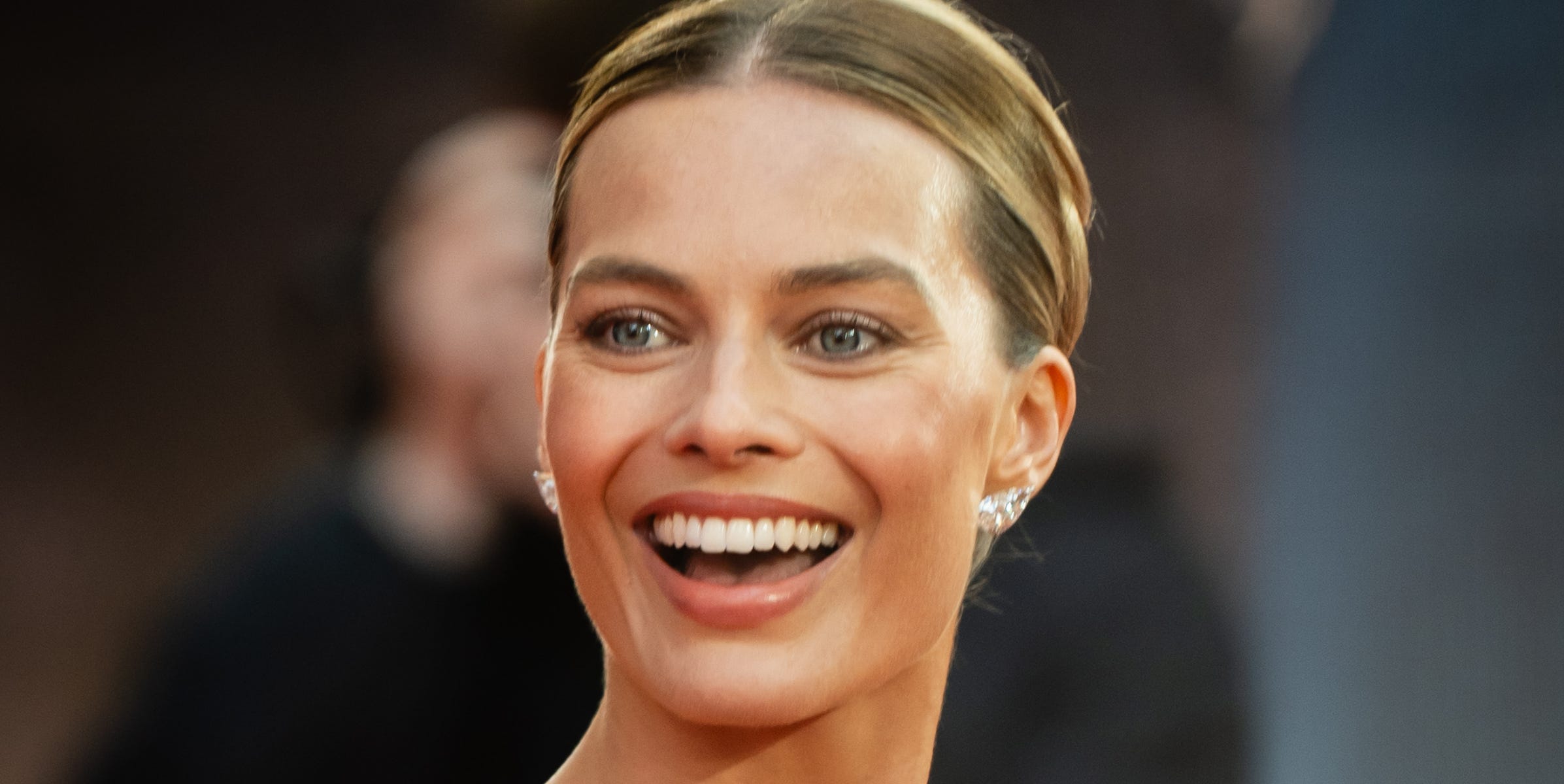 Margot Robbie's Make-Up Artist Reveals How She Created Her Premiere ...