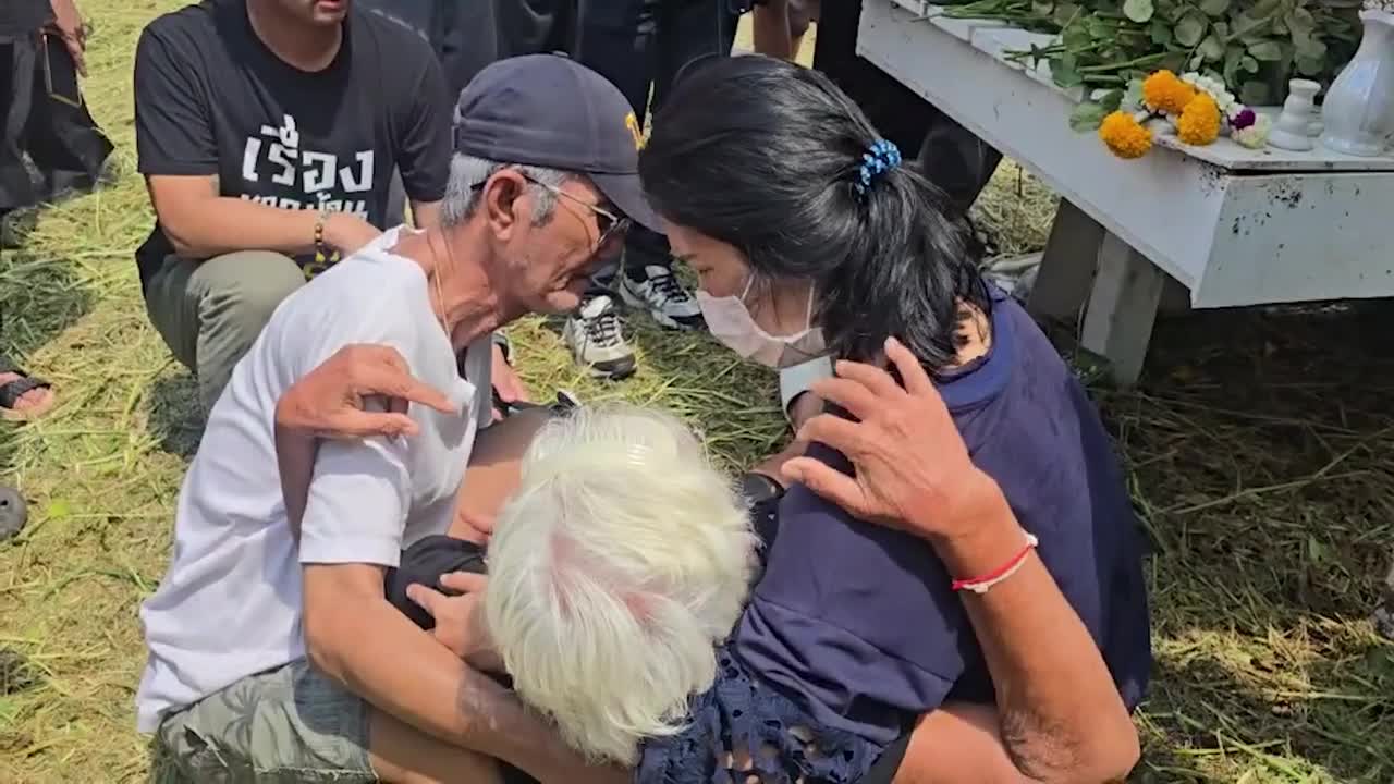 Family of zookeeper eaten alive by lions collapse in tears as funeral ...