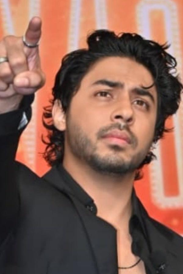 Aryan Khan’s Debut Song With Diljit Dosanjh 'Tenu Ki Pata' Leaves Fans ...