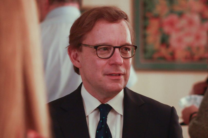 Fox News' Eric Shawn shocks co-hosts as he reveals cancer diagnosis ...