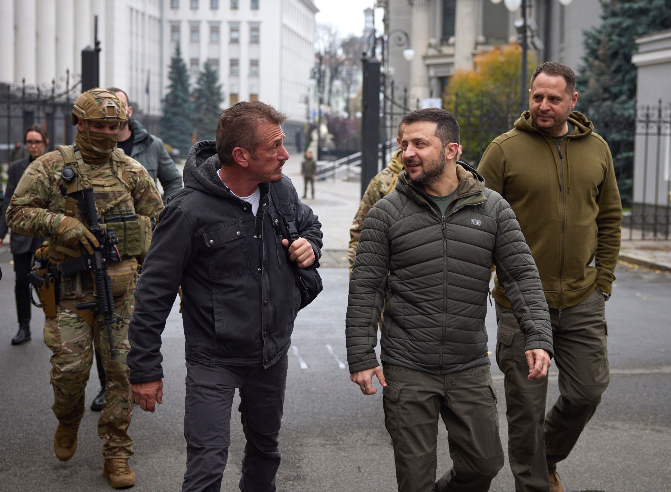 Sean Penn says he was ‘conned’ by Putin in first meeting: ‘We talked ...