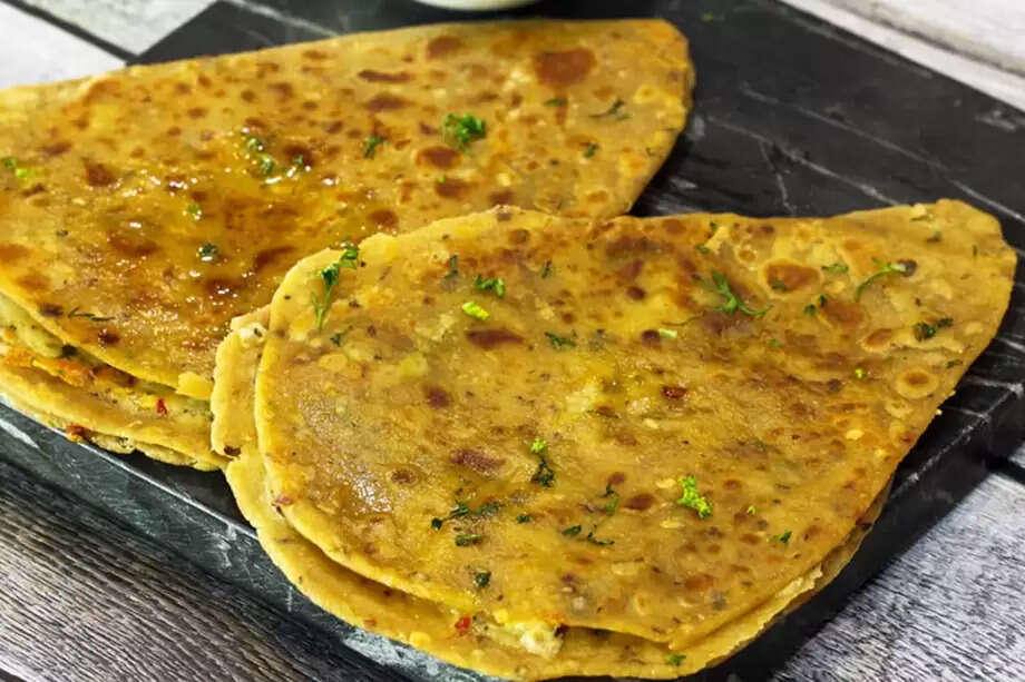 Spicy Chili Garlic Paratha Recipe for a Delicious Breakfast
