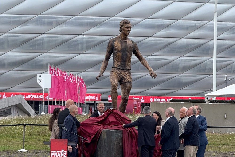 Würdigung für Franz Beckenbauer: Der Kaiser ist zurück – größer als zuvor