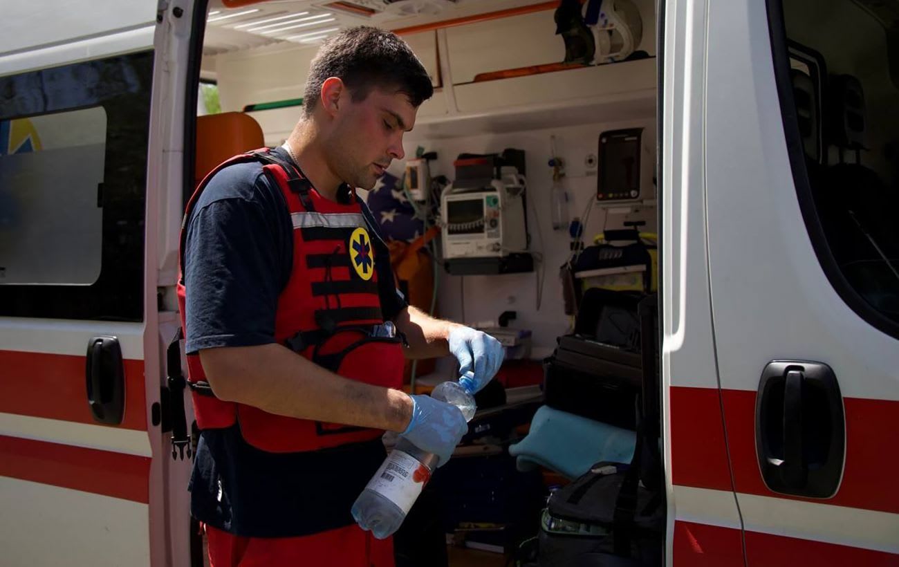 Russia strikes civilian car in Ukraine's Kharkiv region with drone: 3 ...