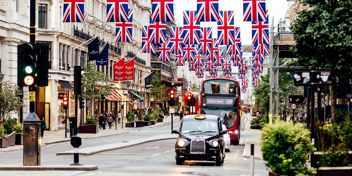 Lampshades, Urns & Notebooks: Our London Design Shopping Guide