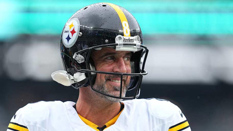 Aaron Rodgers says what all Seahawks fans wish was true about DK Metcalf