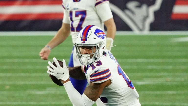 ‘Josh Allen Is Reaching Legendary Status’: Bills QB Gets Major Praise ...