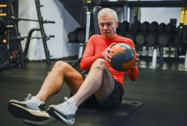 10 Things Wealthy People Do Every Day, As Per Thomas Corley