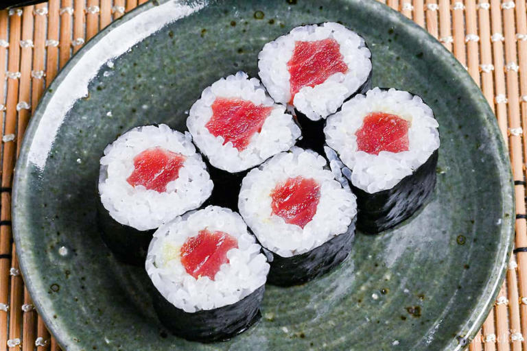 Tekka Maki (Tuna Sushi Roll)