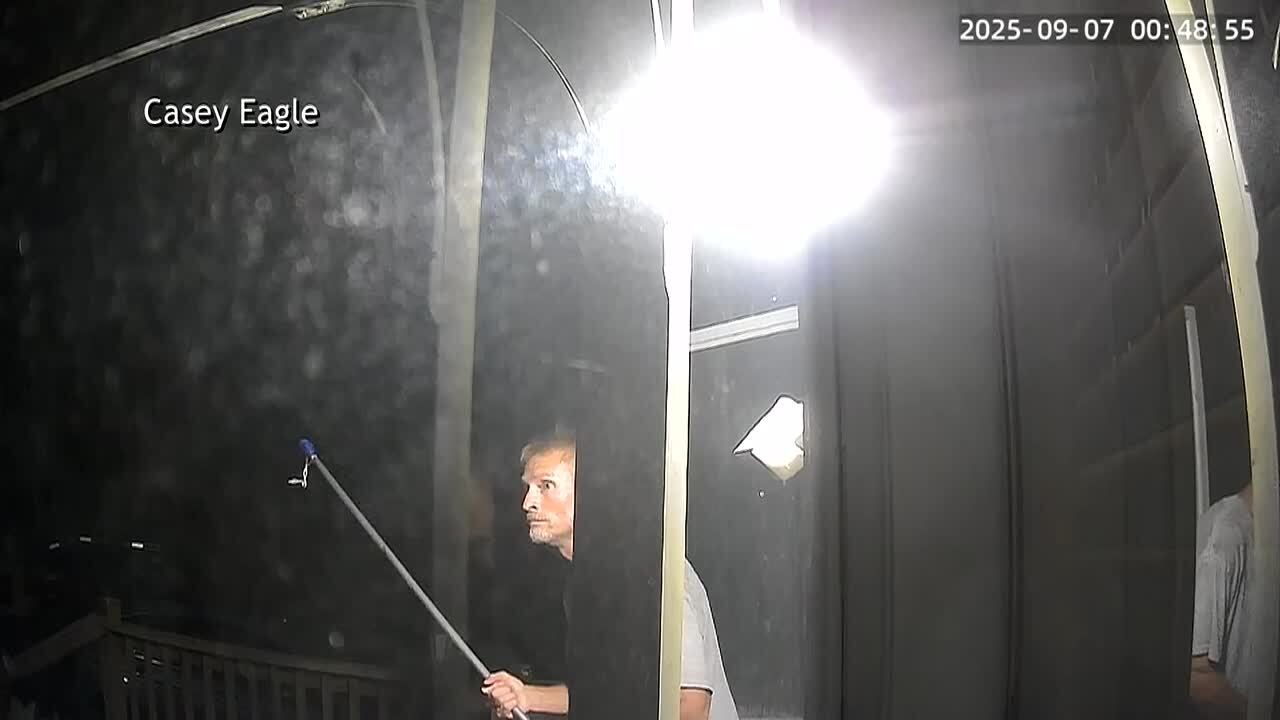 VIDEO: Horry County homeowner holds intruder at gunpoint until cops arrive