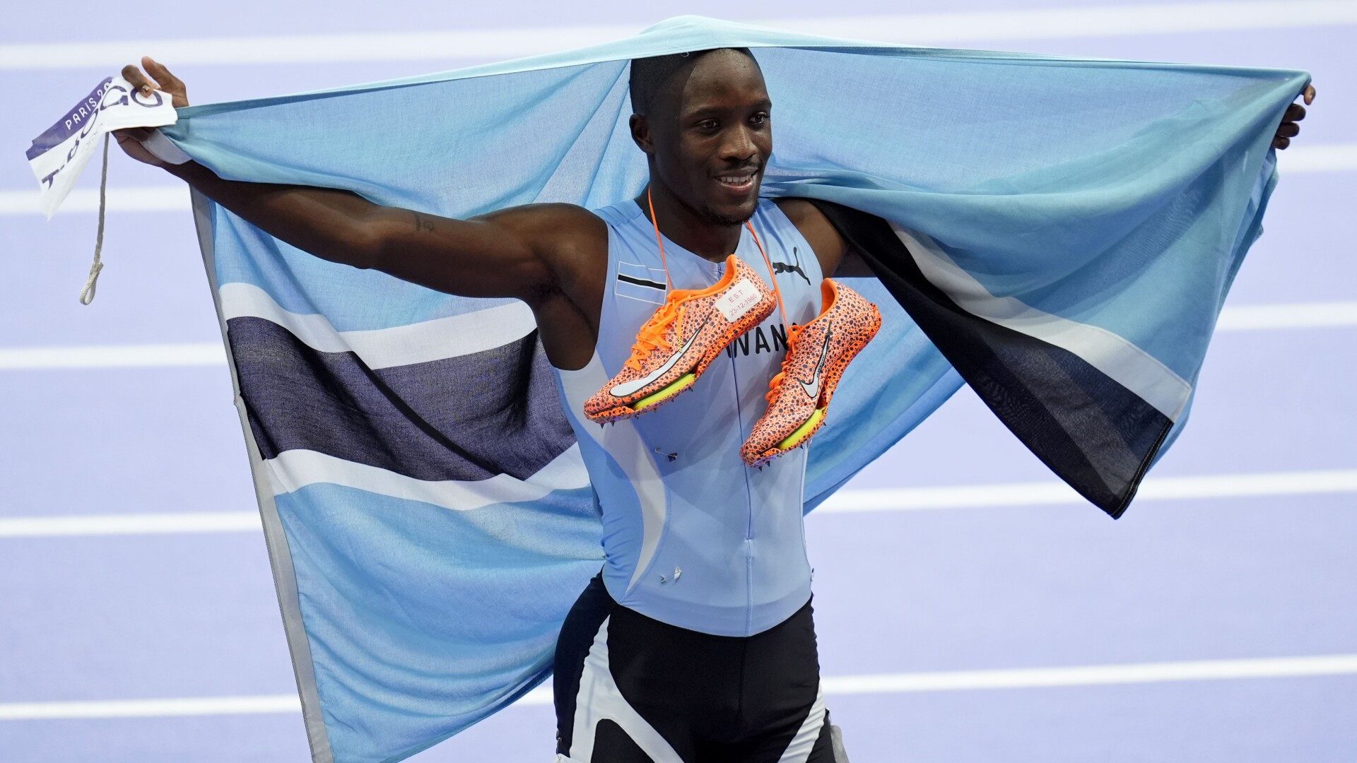 Letsile Tebogo, Botswana Olympic relay medalists honored on banknote