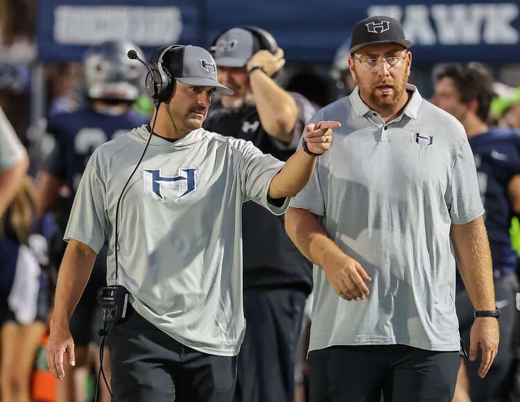 High school football: Austin-area teams record Week 3 wins Thursday