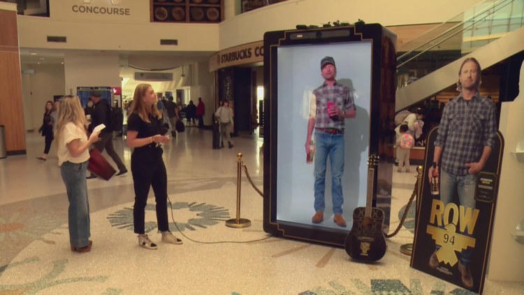 A hologram of this famous singer will now greet you at Louisville's airport