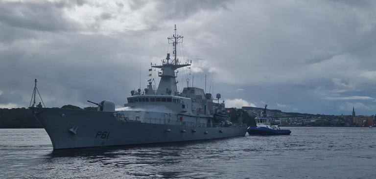 Watch: Irish Navy Offshore Patrol Vessel LÉ Samuel Beckett docks in the ...