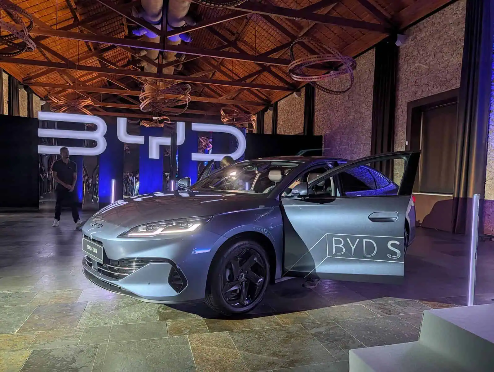 BYD SEAL 6 DM-i: Elétrico? Sim, mas não 100%. O que muda?