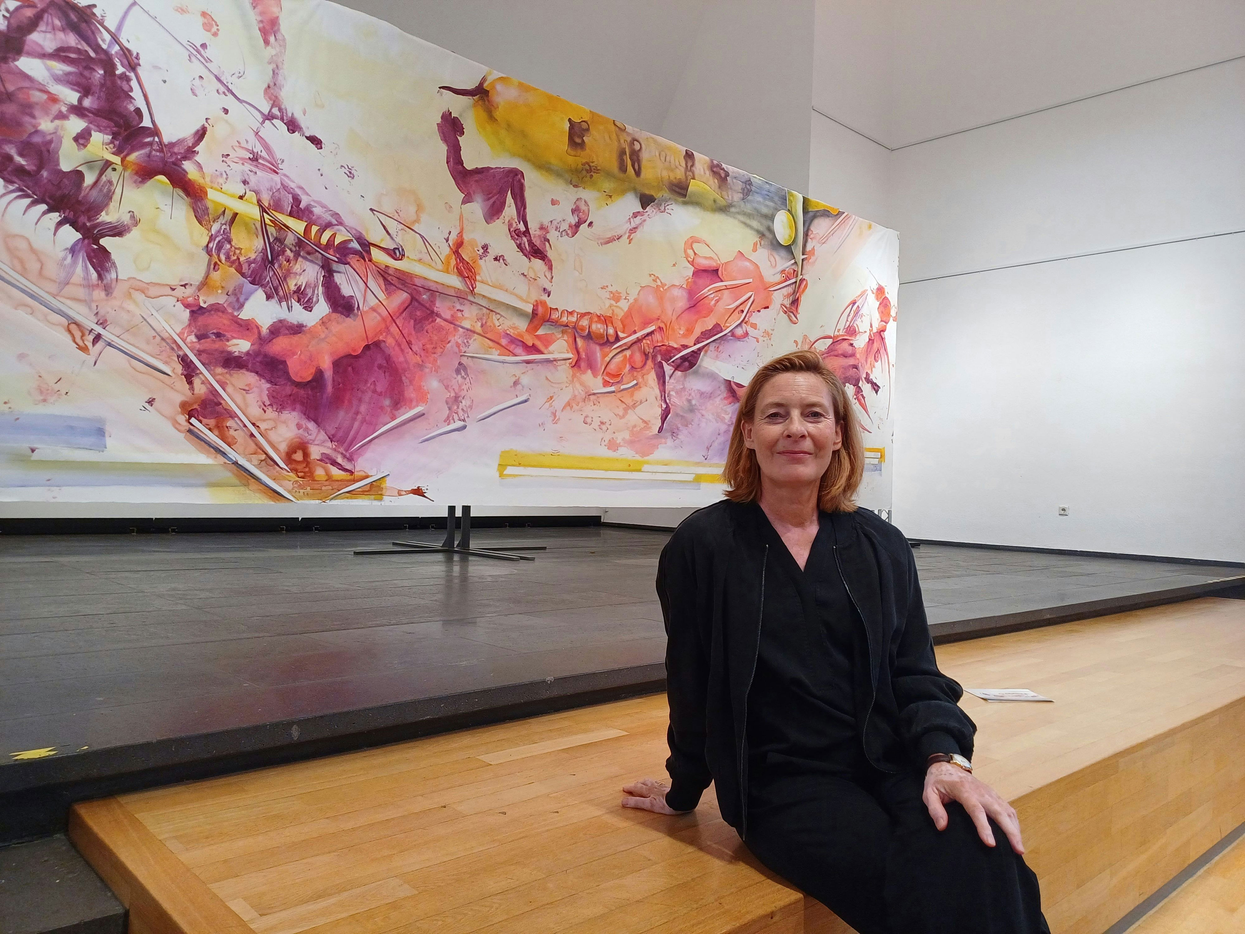 Zwischen Mensch und Krabbe: Stephanie Pechs Kunst wirft in Leverkusens ...