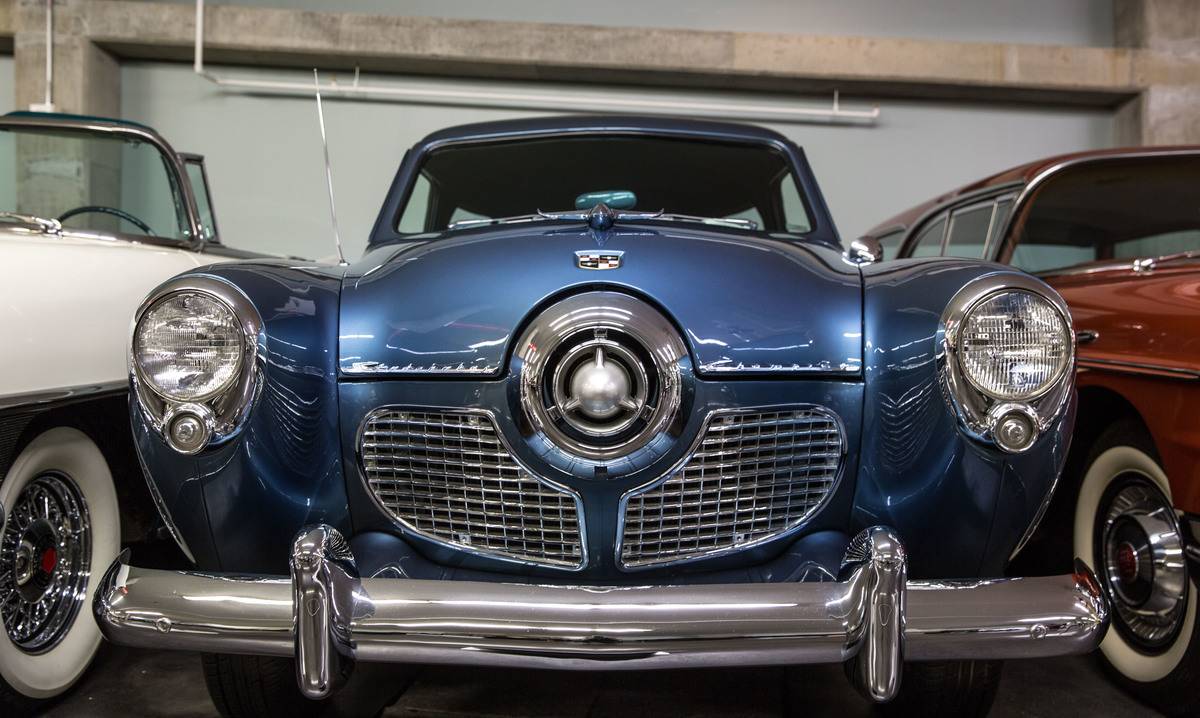 Great auto manufacturers that no longer exist