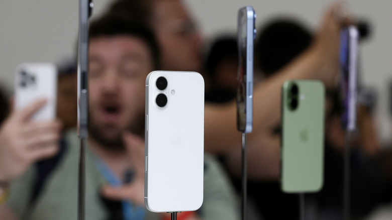 iPhone 17 And iPhone Air Sold Out? Here's What You Need To Know