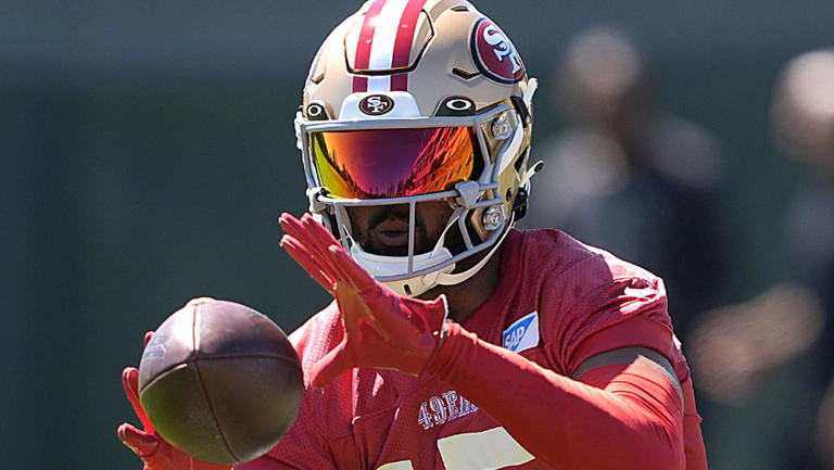 Former 49ers WR named top available free agent