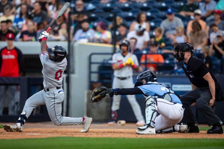 See photos as Whitecaps beat Captains, win West Division Playoffs