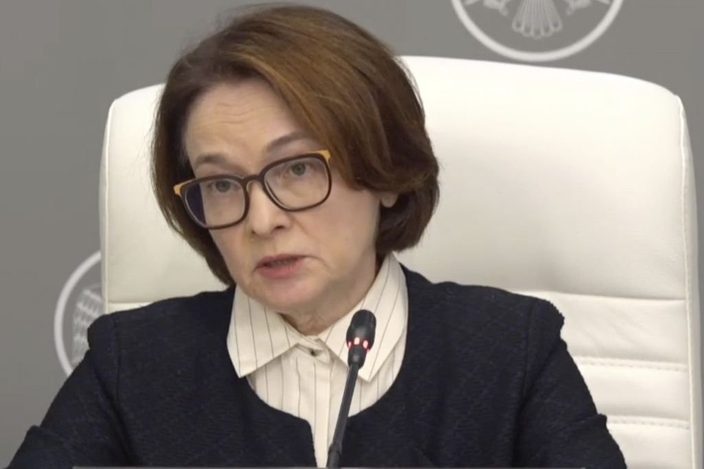 Russia cuts interest rate to 17% as strains show in wartime economy