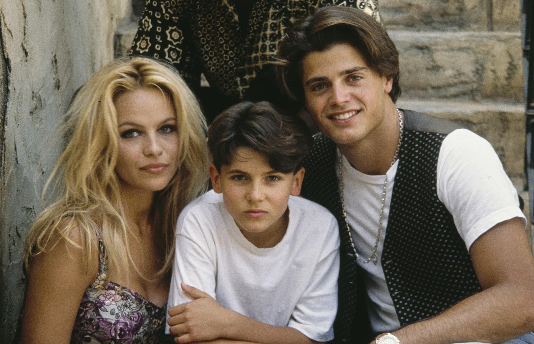 The 18 richest stars of Baywatch and what they are worth today