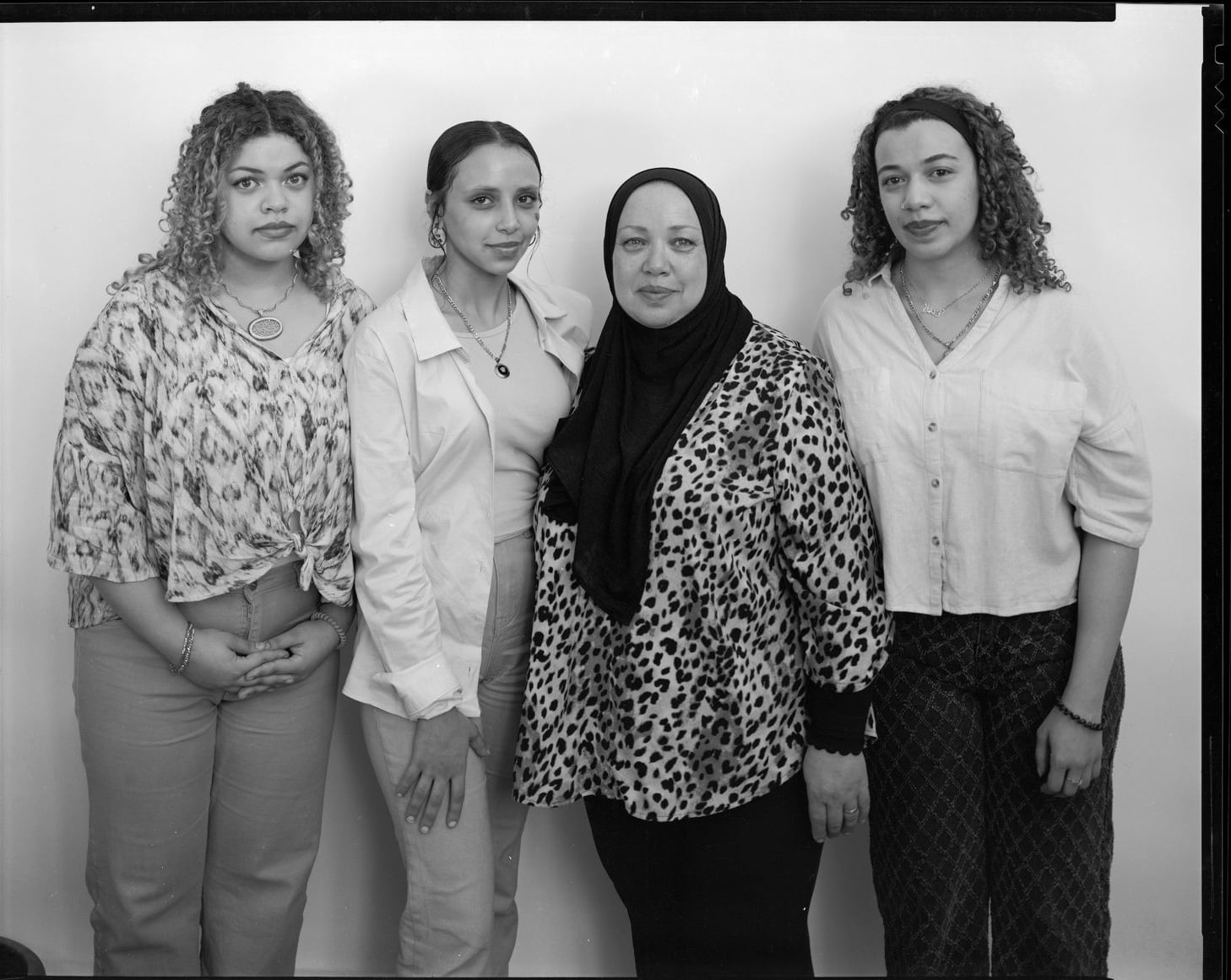 Portraits of Palestinians: The photographer focused on correcting the ...